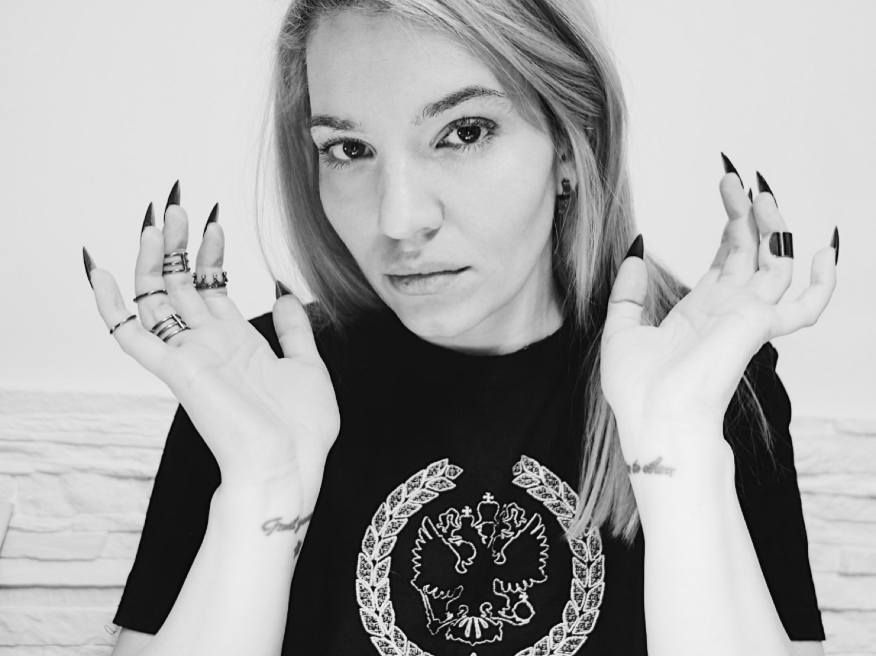 bravebabe-vk-play-live